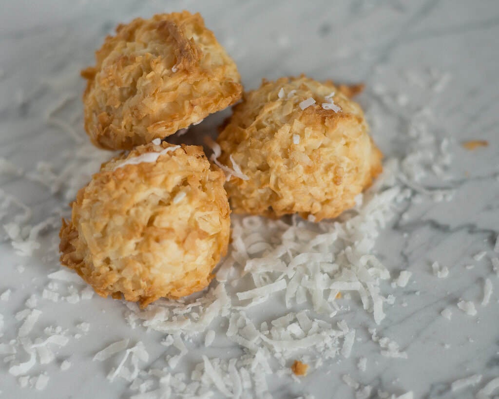 Coconut Macaroons, 2-Pack (Large) (GF), Half Dozen, Wholesale | Kessler ...